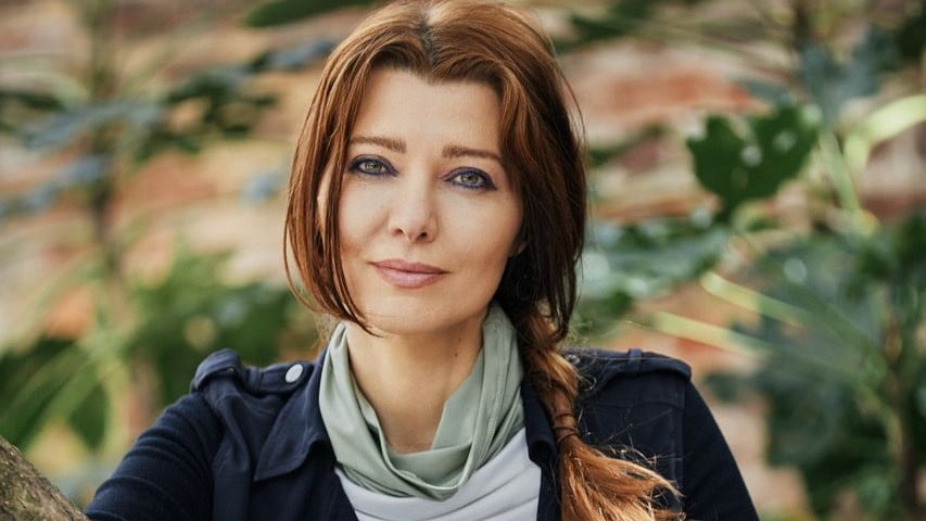 Charleston Festival: Elif Shafak by Gilly Smith | The Whistler